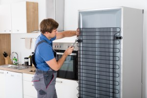 What Does Freon Smell Like? - 7 Signs to Fix a Refrigerant Leak